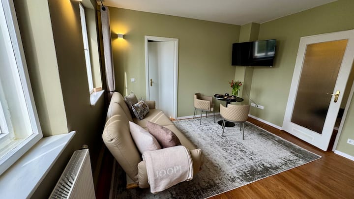 Luxuriöse Altbauwohnung - Oberhaching