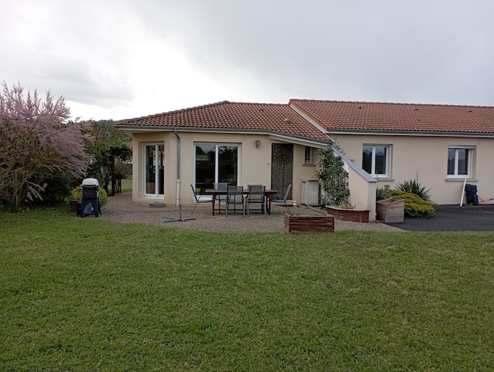 Maison De Famille Avec Piscine - Brioude