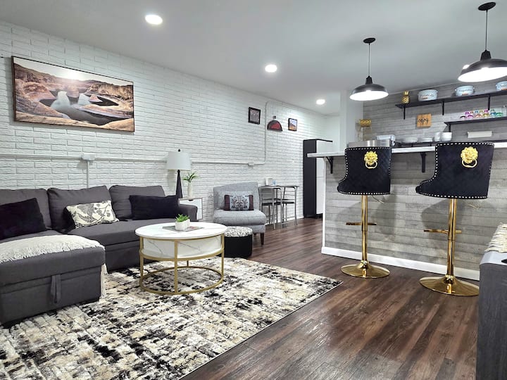 St. Matthews Condo Off I-264 - Louisville, KY