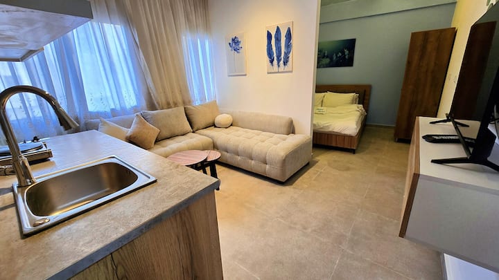 Reflection Stay / Gemmayze - Beirut