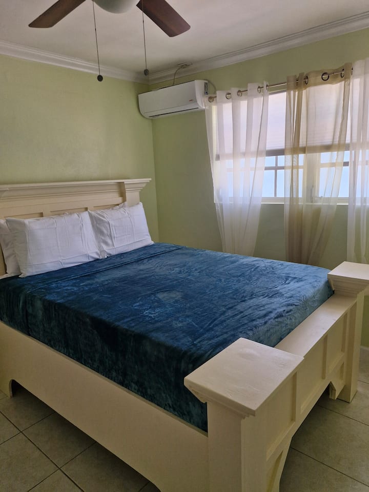 Apartment @ Carmichael - Nassau