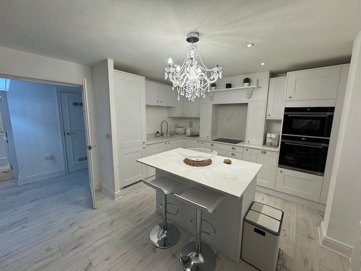 Brand New 2brm Flat In Brentwood - Chelmsford