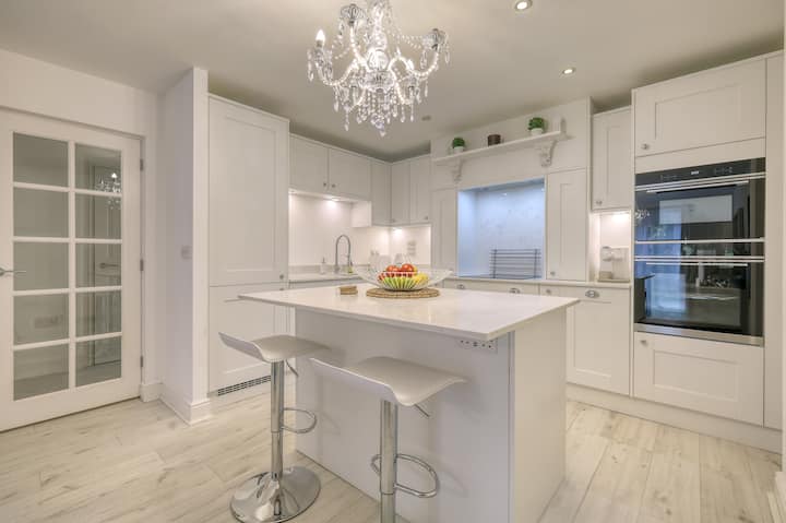 Brand New 2brm Flat In Brentwood - Brentwood