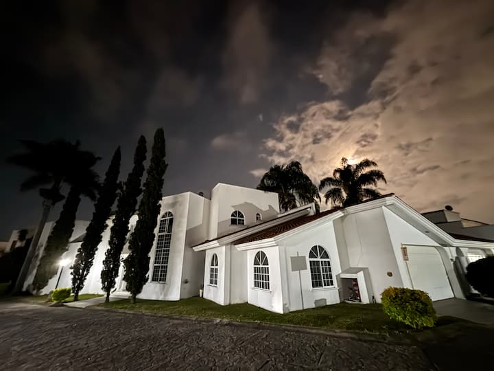 La Casa Blanca Suites Tepic - Tepic