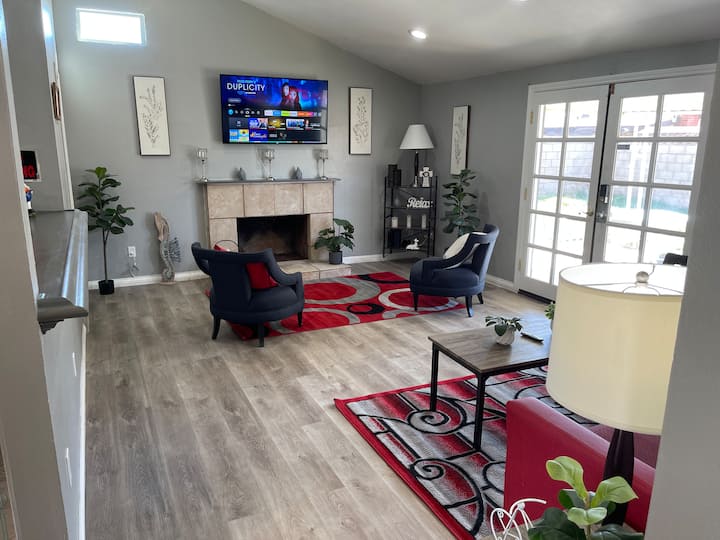 Lancaster Home - Lancaster, CA