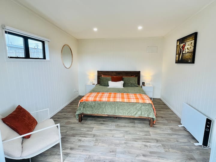 Karaka House - National Park - New Zealand