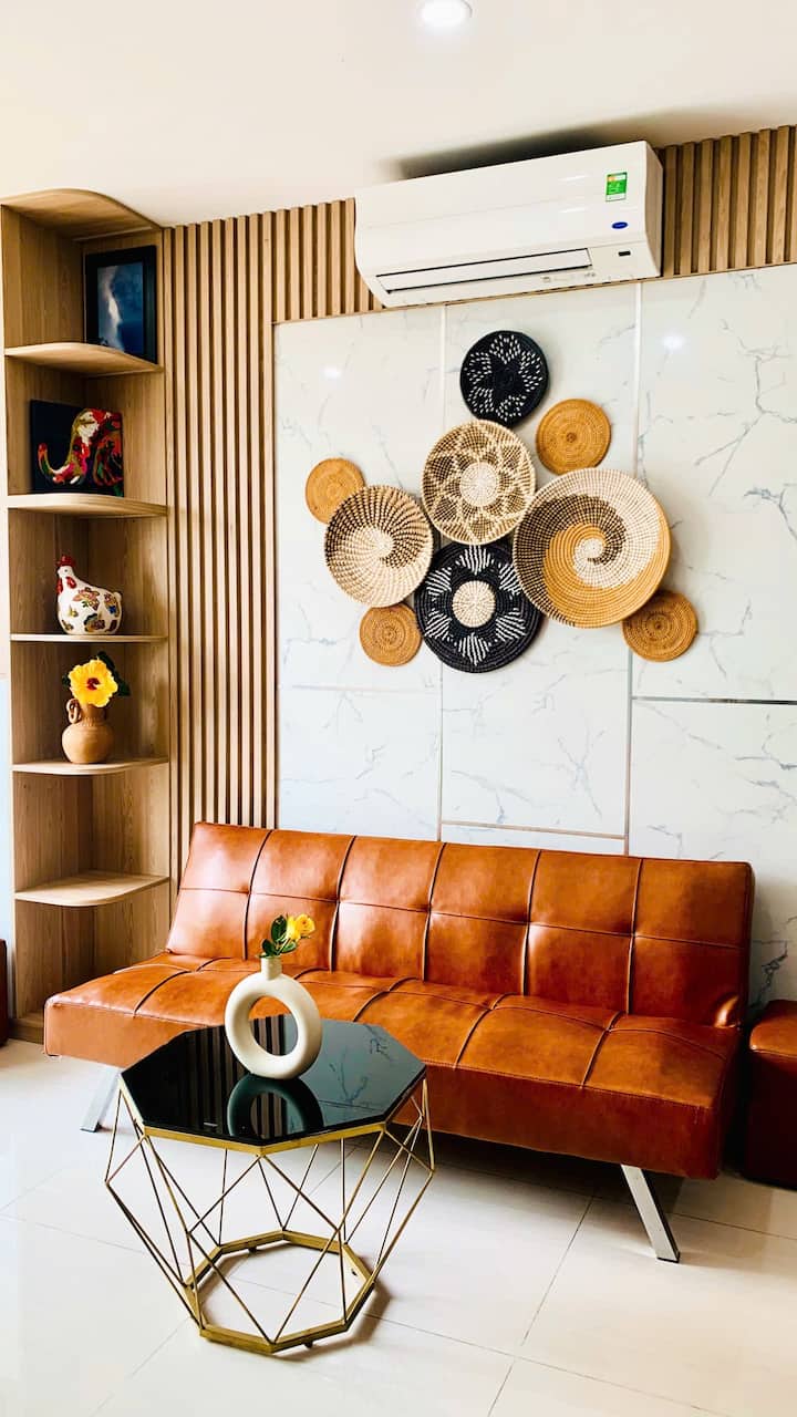 2br Sun-kissed Balcony Apt/free Pool/gym At Hue - Hương Thủy