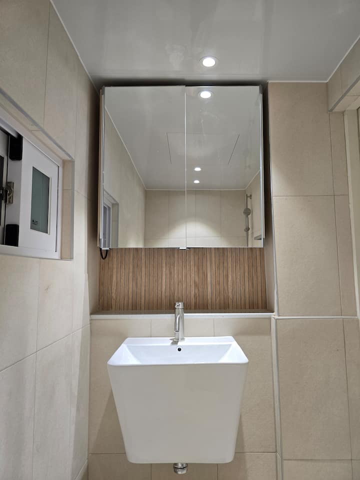 304호 두류역 7분 두류공원 이월드 가까운 가성비 숙소 최근 리모델링완료 - Daegu