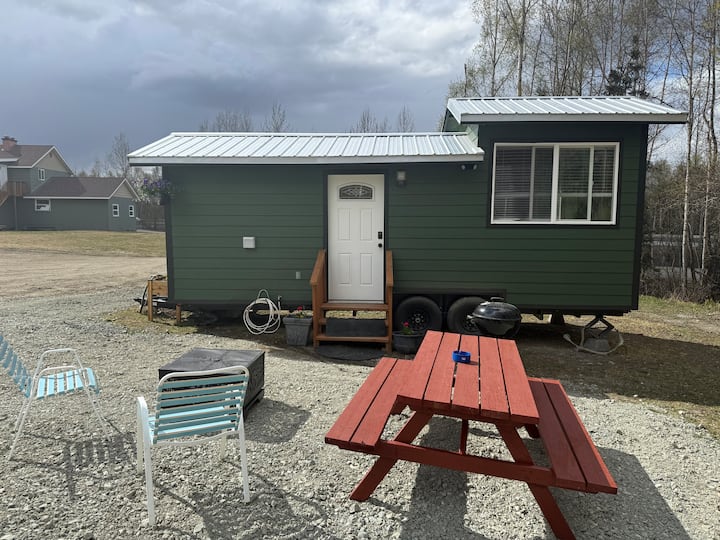 Tiny Home Bear Mountain Clean-cute-comfortable - Anchorage