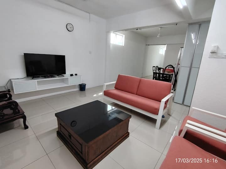 Douglas Homestay - Kerling