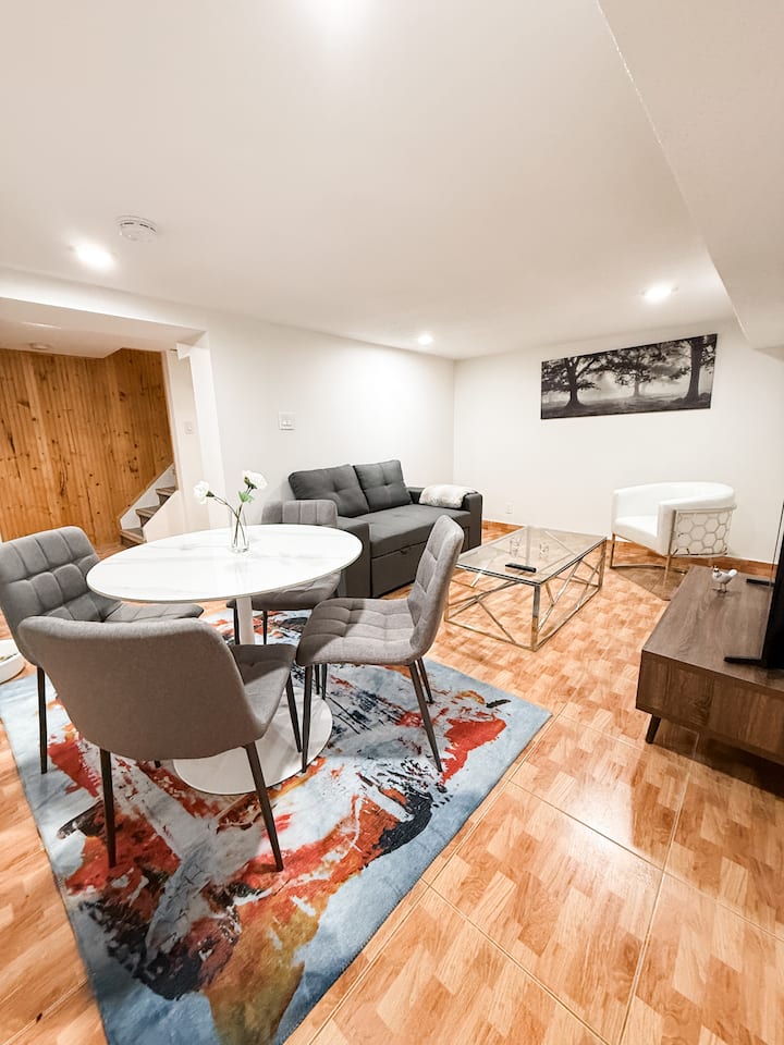Cozy Basement Near The Lake - Lakeshore