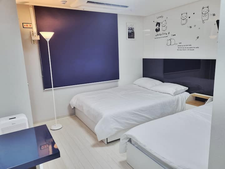 동해 파인앤유오션시티 815호 트윈베드 디럭스룸(25년10월 신규All새제품) - Donghae-si