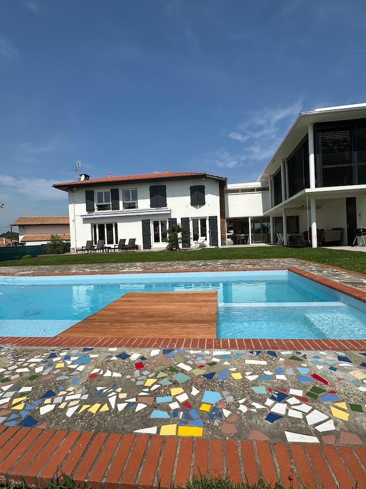 Villa Anglet-bassussarry Avec Piscine - Bayonne