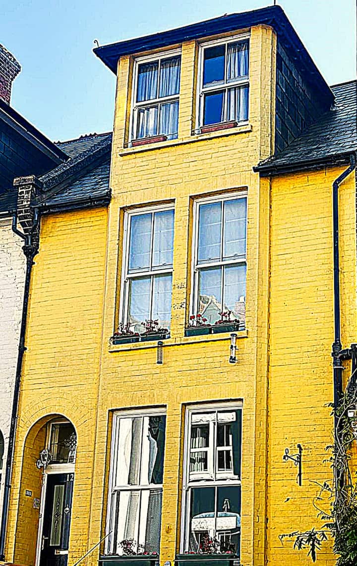 The Yellow House - Swanage