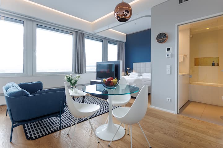 Modernes Apartment Im 6. Stock Mit Panoramablick - Wien