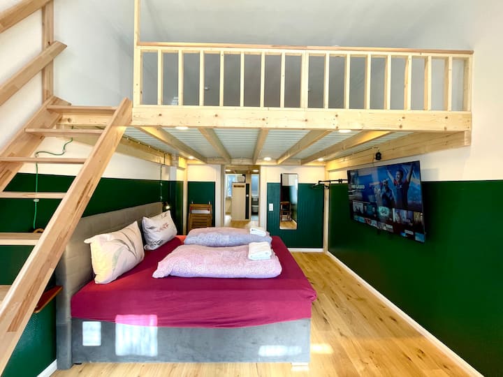 Bright & Spacious Apartment With Park - Berlin Central Station