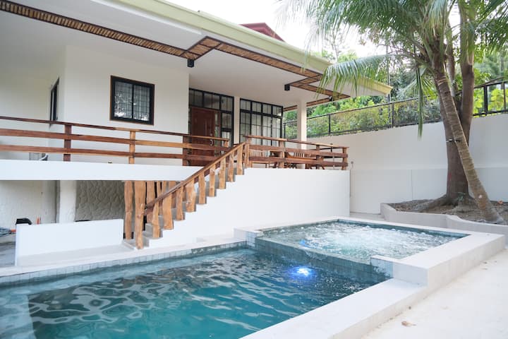 Casa Frania: Hillside Villa W/pool & Jacuzzi - 라 유니언
