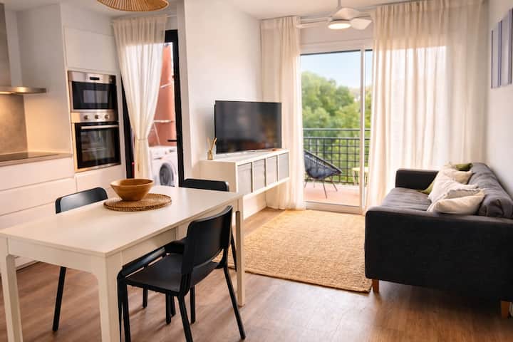 Apartamento Luminoso Con Terraza. En Palafrugel - Palafrugell