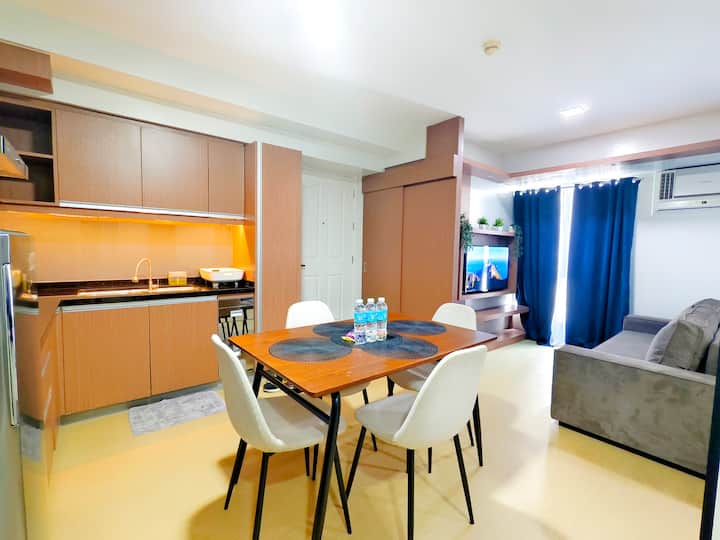 Avida Towers Cebu It Park 1bedroom Unit Queen Bed - Cebu City