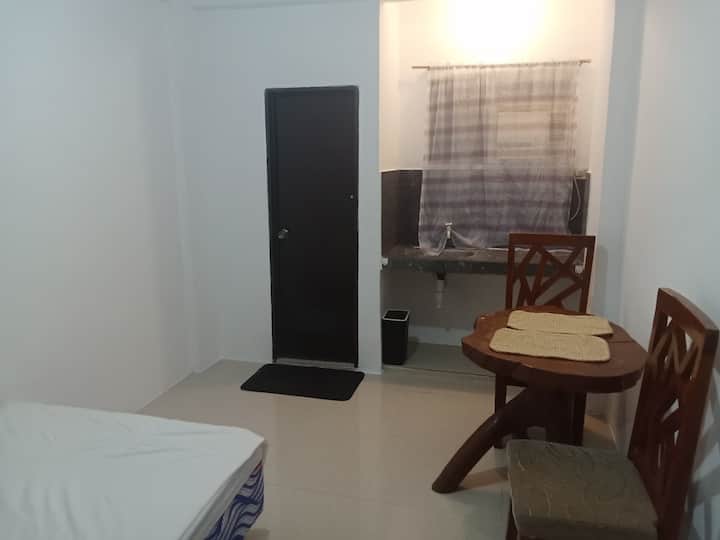 Transient Room Near Cwc - Pili
