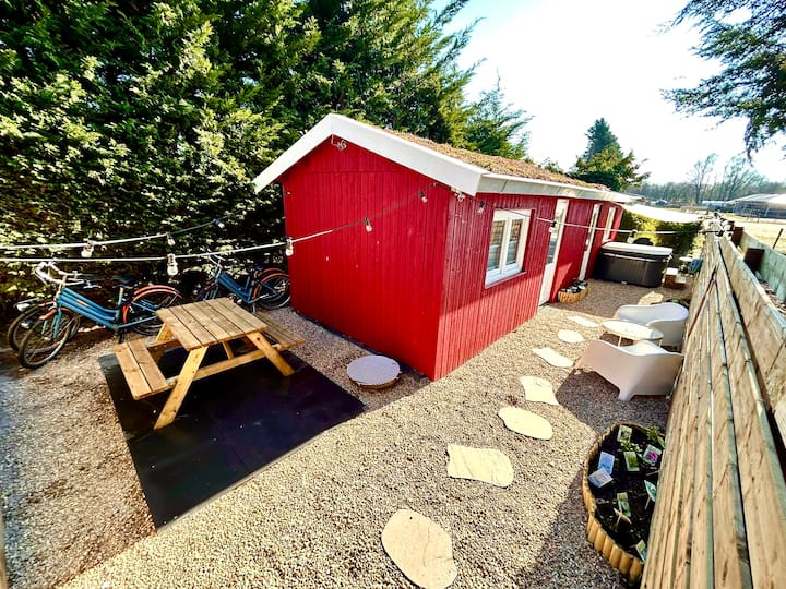 Charming Scandinavian Eco House & Garden & Jacuzzi - Hoofddorp