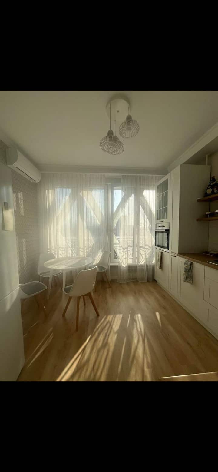Bright & Cozy Apt • Koktem-1 - Kazakhstan