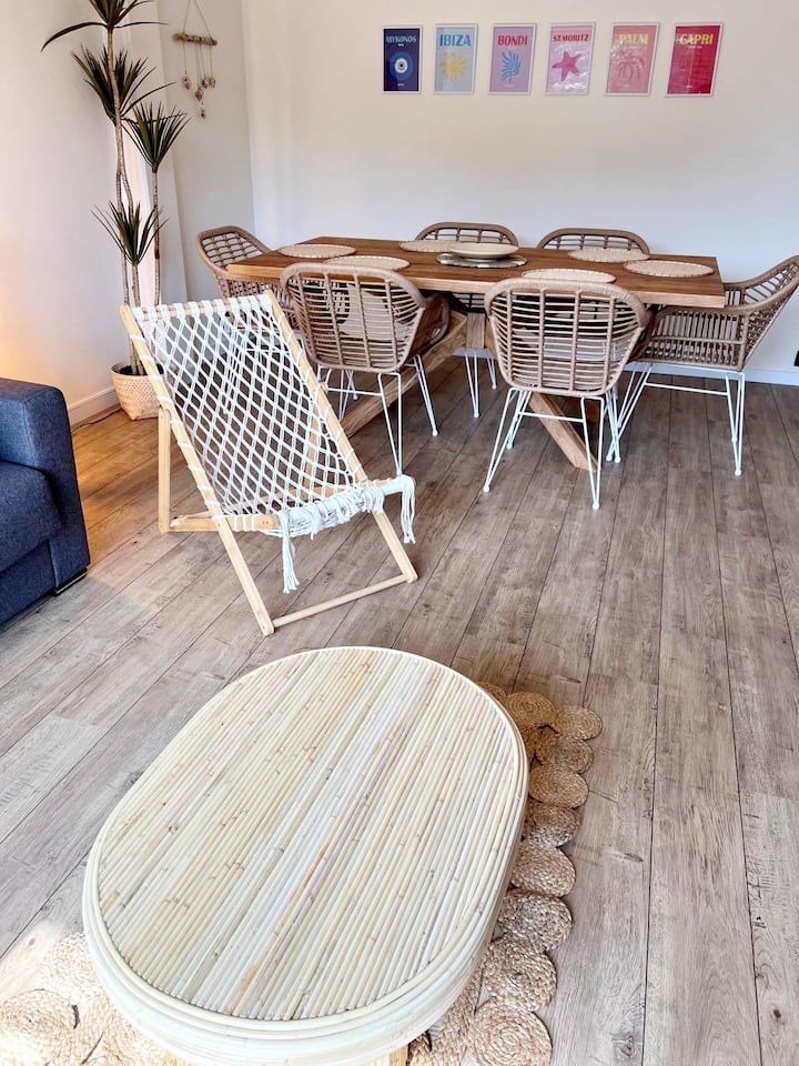 3 Pieces à Juan Avec Parking Gratuit - Antibes