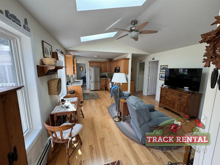 Retreat Near Saratoga  Perfect For Track Season! - Galway, NY