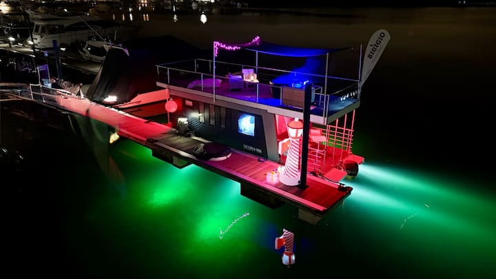 Neon Bigigio House Boat - Arona, Italy