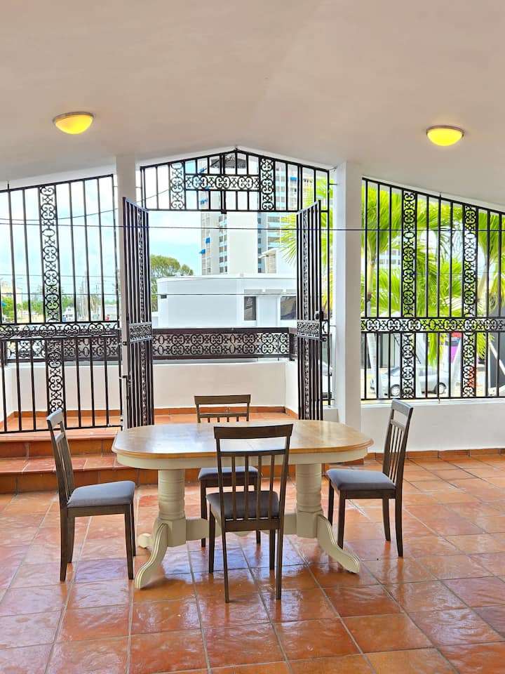 Casa High Times – Your Bridge Between City & Beach - Levittown