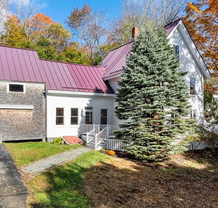 Evergreen House / 4bd, 3bath - Round Pond, ME