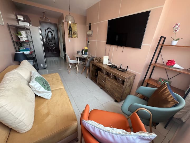 Condo Para 3 Personas Frente A La Cinta Costera - Panama City