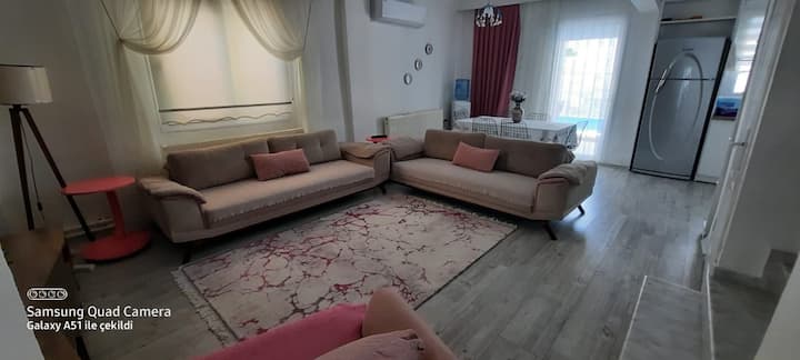 Alacatı Da 3+1 Havuzlu Villa - Alaçatı