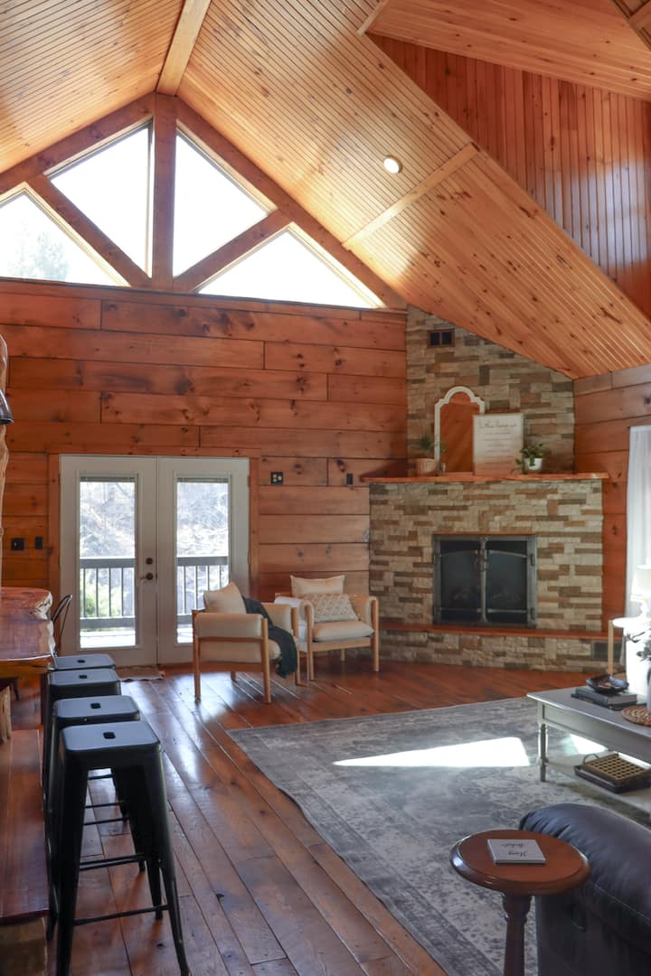 The Handcrafted Hideaway - Bear Lake, Cass