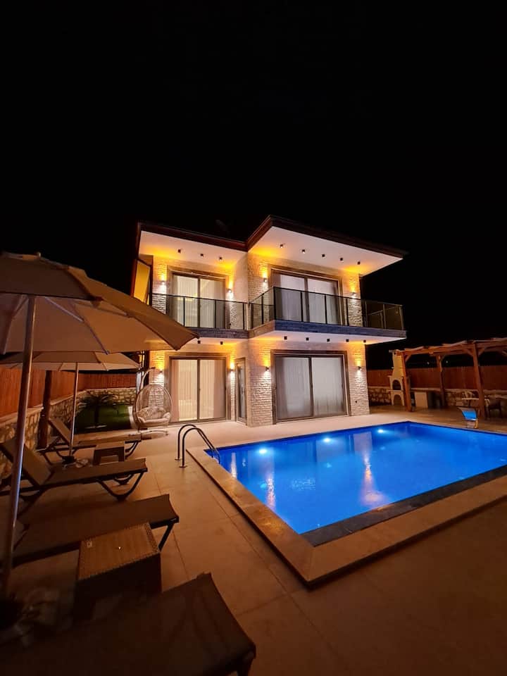 Sahibinden Kiralık Lüx Villa - Demre