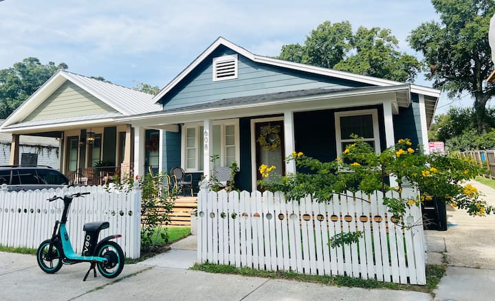 Cozy Downtown Bungalow - Pensacola, FL