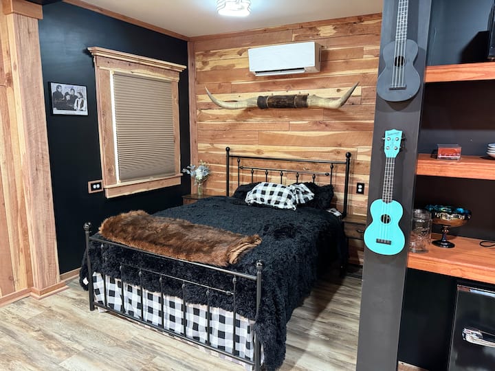 The Johnny Cash Studio Near Nashville, Tennessee - Bledsoe Creek State Park, Gallatin