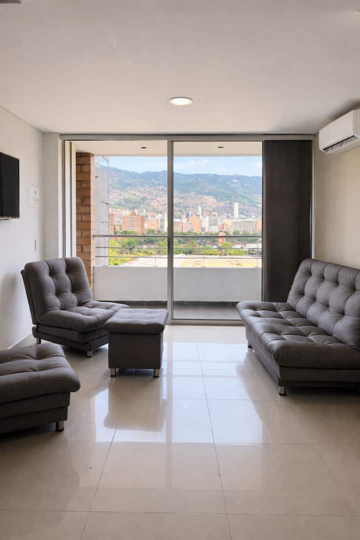 Apt3bedrooms-laurelesestadio-dailycleaning-balcony - Medellin, Antioquia, Colombia