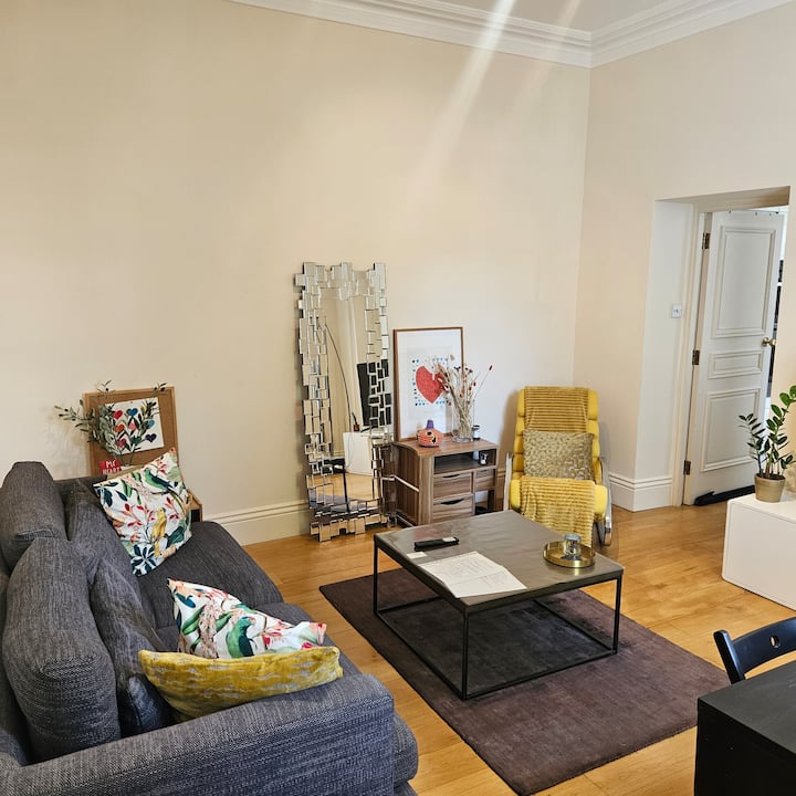 Spacious One Bedroom Flat In Prime Notting Hill - Notting Hill