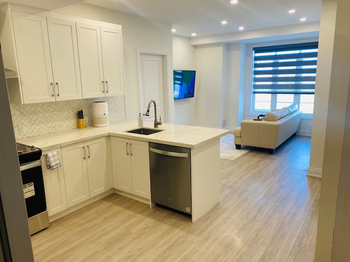 At The Residence, Your Comfort Is Our Culture - Oakville