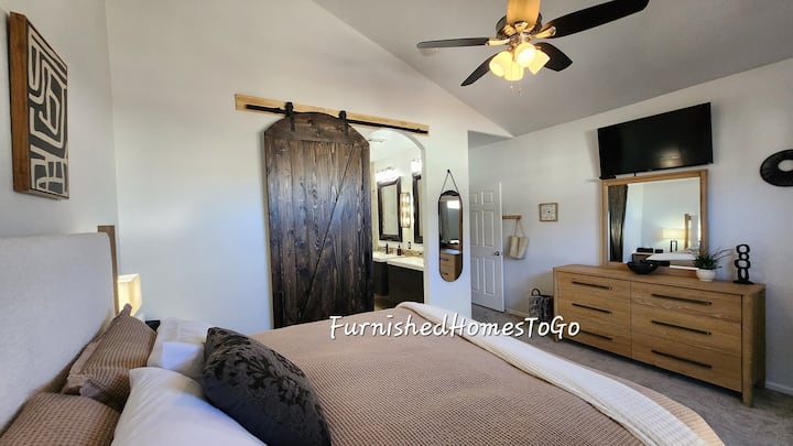 Thornton Patio Townhouse - Thornton, CO