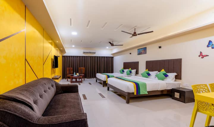 Executive  - Hotel D Grand - Madurai