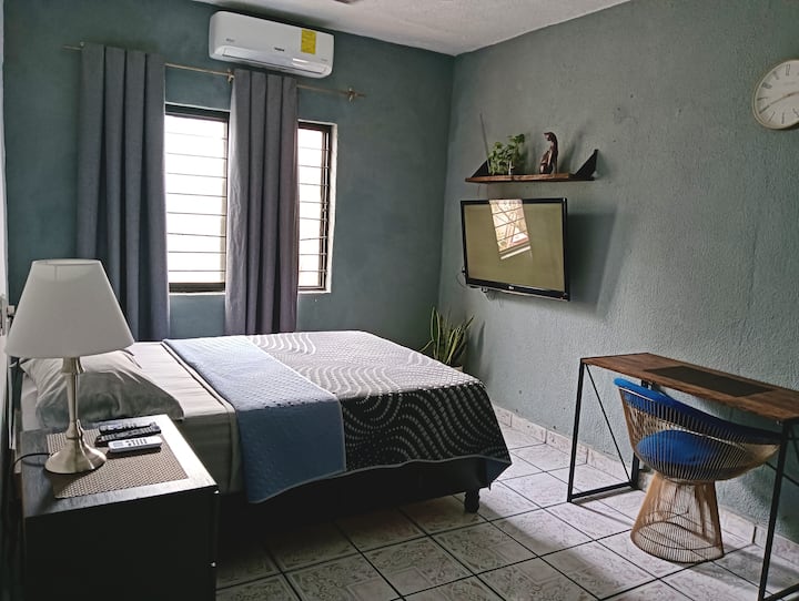 Habitación #3 Zona Centro De Monterrey - Monterrey