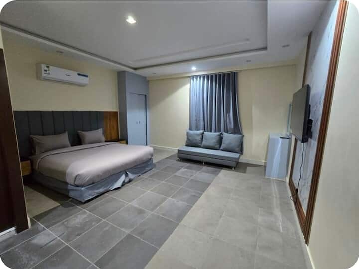 1 Bed 50"screen - Medina