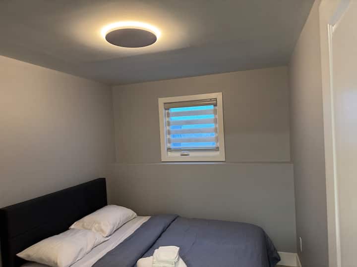 Spacious Two Bedroom Apartment - Paradise