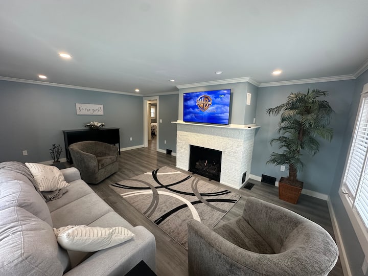 Newly Remodeled Home In Excellent Location! - Chautauqua Lake, NY