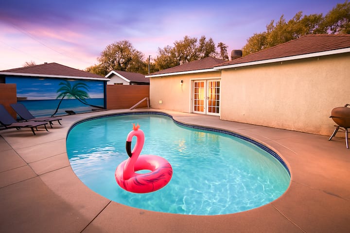 Stylish 3br Getaway + Pool - Los Angeles, CA