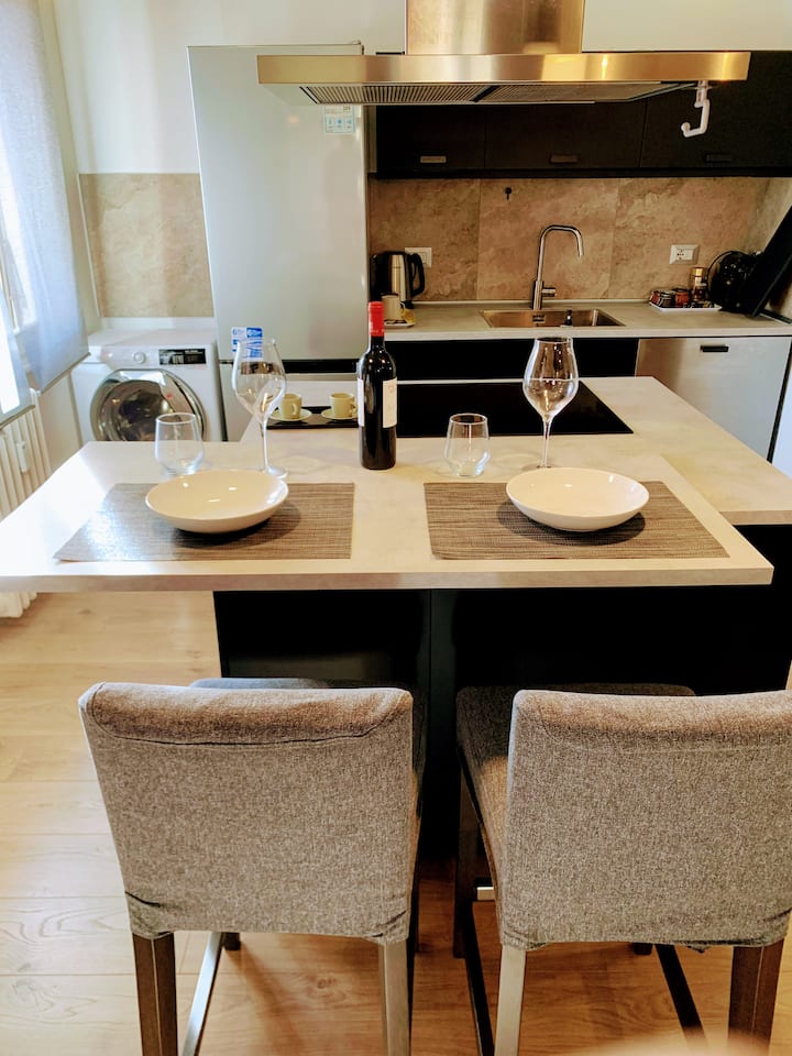 Suitemoderna-2mintramt2-vicinocentro-parcheggio - Florence