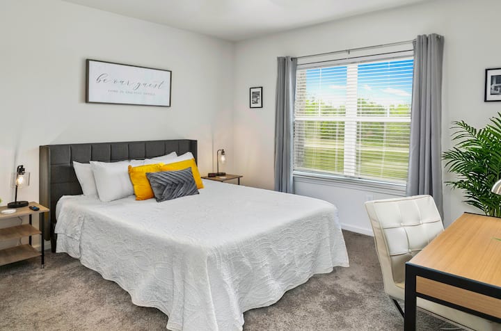 Peaceful Extended Stay Pool Gym - Huntsville, AL