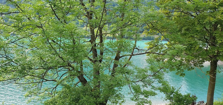 Tiny Timeout Berg
Doppelzimmer Mit Bad Und Balkon - Giswil